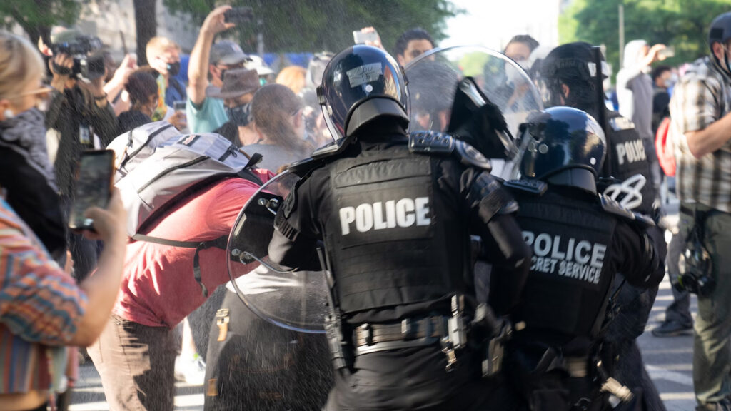 Cops Must Remember the Battle Belongs to the Lord - The Thin Blue Life